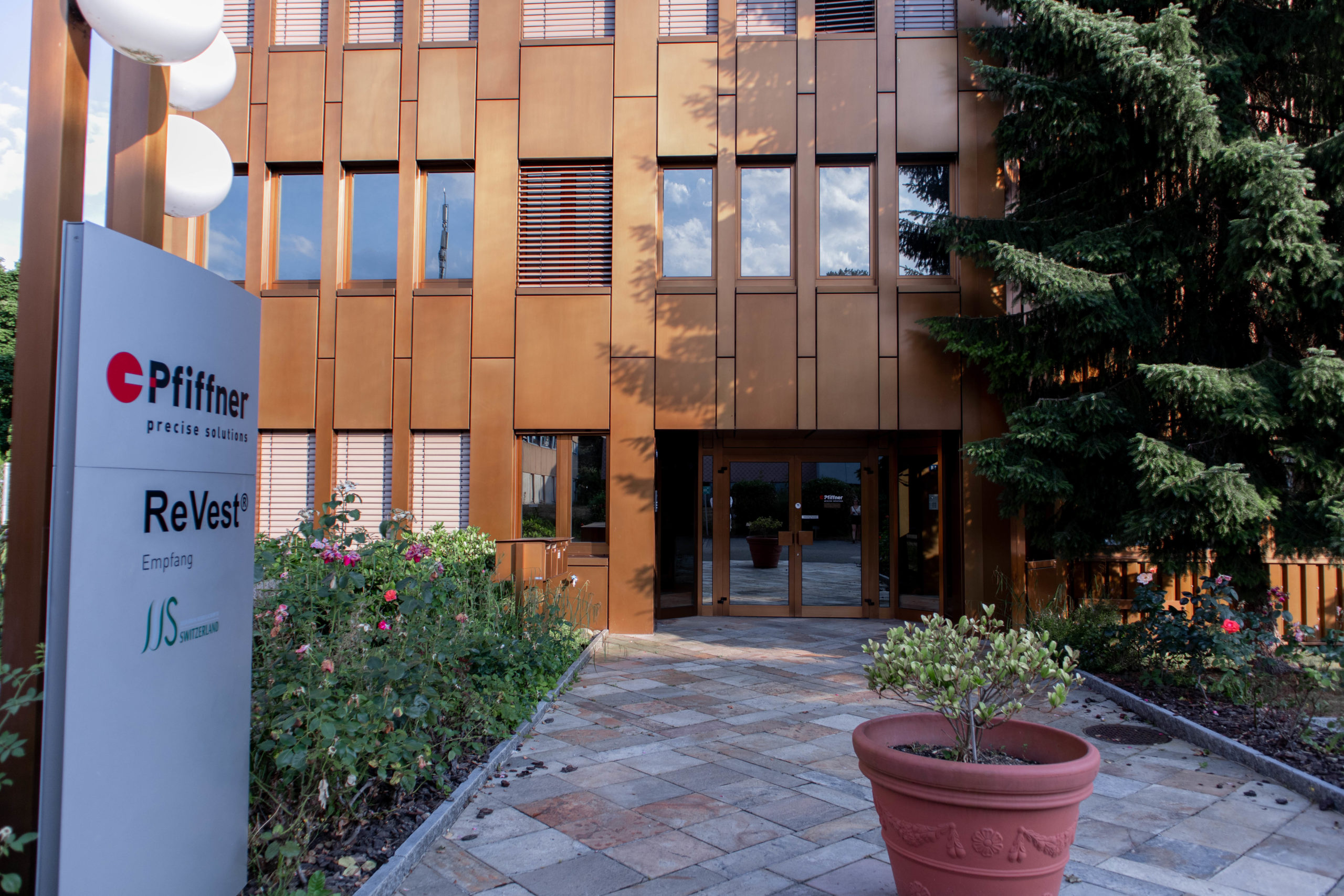 IBAS Switzerland - BCES Admissions Abroad | Best Free Study Abroad ...